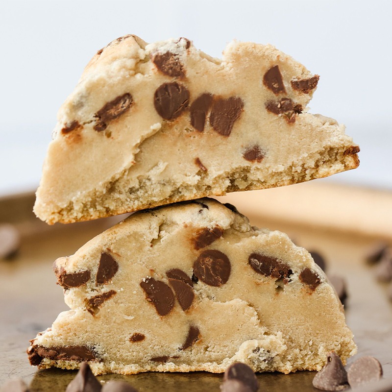 The Drake Chocolate Chip Cookie Box (4) | SnackMagic | Build your own ...