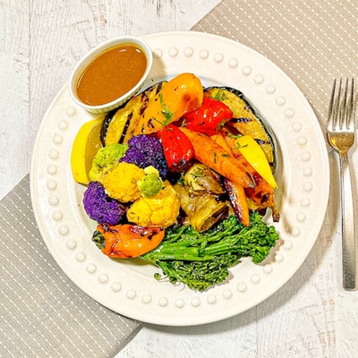 Grilled & Roasted Seasonal Vegetables (Family Sized Meal) | SnackMagic ...